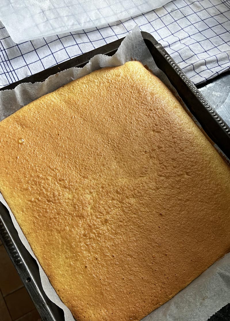 Jam Roly-poly (roulé à la confiture) - Chez Becky et Liz, Blog de ...